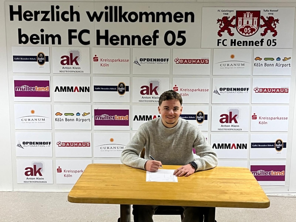 Nachwuchsspieler Lukas Kubek bleibt bis 2027 „City Lions“ - FC Hennef